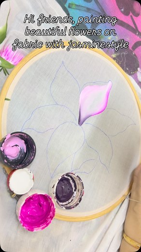 Hi friends, painting beautiful flowers on fabric with jasminestyle | Jasmine Style