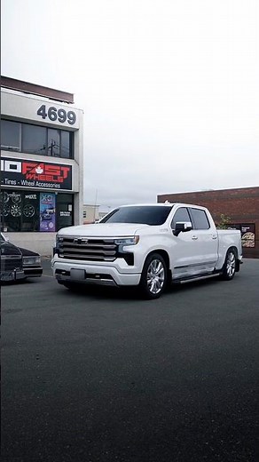Lowered Chevy Silverado (Max Trac Lowering Kit)