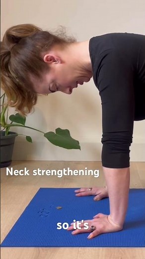 Neck strengthening exercises for neck pain relief. Activate your deep neck extensors 💪🏼