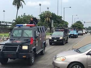 193K views · 2.2K reactions | Watch video as police and oda security agencies for Lagos State don begin show of force ahead of di Yoruba nation agitators rally wey go happun on Saturday.  Lagos Police Command | BBC News Pidgin | Facebook
