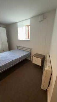 Room 4 Flat 4 83-85 Hathersage Road