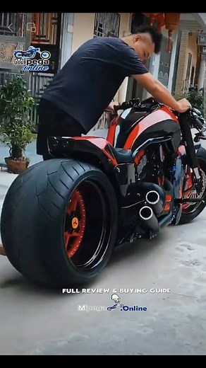 1.5K views · 129 reactions | #vrod #cruisermotorcycles #vrodcustom #cruiserlife #motorcycleenthusiast #vrodmuscle #cruisermotorcyclelovers #bikeaddict #motorcyclelifestyle #motorcyclelove | 필할핥할핣핔핪핔핝핖 핔핣핦핚핤핖핣 | Facebook