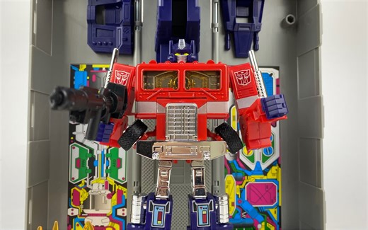 11K views · 552 reactions | Transformers : Missing Link G1 Optimus Prime | Bombusbee | Facebook