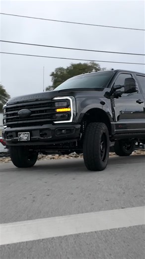 Akins Ford Chrysler Dodge Jeep Ram on Instagram: "2026 Ford F250 Platinum Plus MIDNIGHT COVERT Edition Stock# TEC34545 🎨 Agate Black 💲151,814 @carlisuspension @kg1forged @toyotires @alumiduty 🔹3.5” CARLI BACKCOUNTRY SUSPENSION KIT 🔹AKINS SPRAY IN BEDLINER 🔹LLUMAR WINDOW TINT WITH SUNSTRIP 🔹PACE EDWARDS BEDLOCKER POWER RETRACTABLE BEDCOVER 🔹37X12.50R22 TOYO OPEN COUNTRY RT PRO TIRES 🔹CUSTOM FRONT LOWER BUMPER VALENCE 🔹22X10” KG1 VICTOR WHEELS -24 OFFSET 🔹MIDNIGHT COVERT EDITION PAINT PA