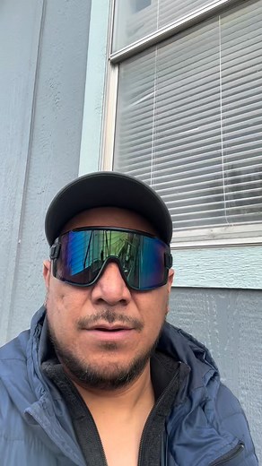 I'm replacing the window because it's cold and this type of window lets in a lot of cold air since they're very old and have only one pane of glass #New Windows | Mario Castillo