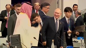 181K views · 2K reactions | Russian President Vladimir Putin and Saudi Crown Prince Mohammed bin Salman exchanged a bro-y, high-five-handshake today despite the harsh spotlight on both for horrendous human rights violations. https://politi.co/2FT9MCf | POLITICO | Facebook