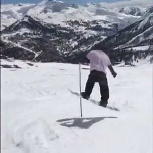 @max.de.vries with some steezy Friday manoeuvres🔥🔥 @the.la.river 🎥 @niekush and @lucas.natnek123 #rivergang . . . #snowboarding #snow #fun #friends #snowboard #tgif #fridaymood | Snow Magazine