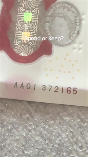 Rare AO1 Banknote: Should I Spend or Keep?