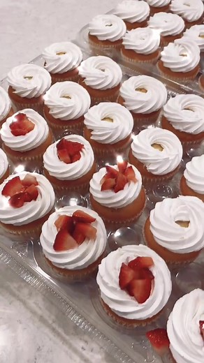 Delicious Strawberry Shortcake Cupcakes Recipe