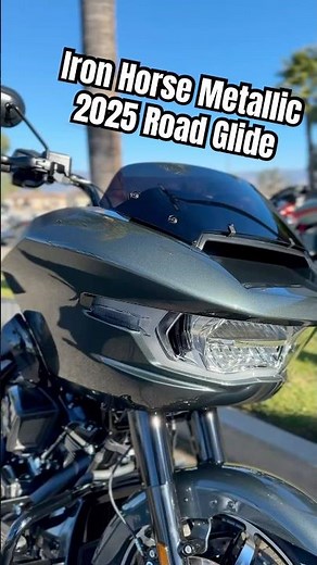 Iron Horse Metallic…the best new 2025 color from Harley-Davidson?🤔 #RoadGlide