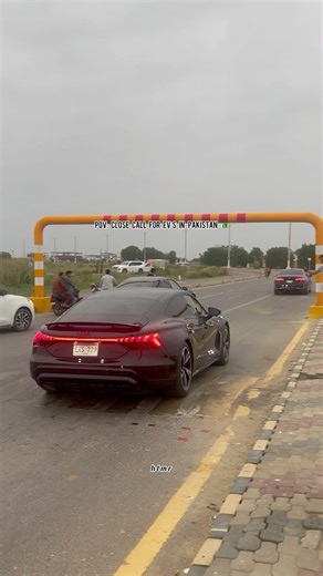 Pov: Close Call For Ev’s In Pakistan #cars #automobile #bmw #porsche #audi #german #luxury