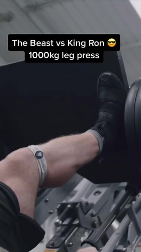 Ronnie Coleman just built dif 😏 #fypシ #gains #bodybuilder #gymtok #gym #beast #beastmode #eddiehall #ronniecoleman