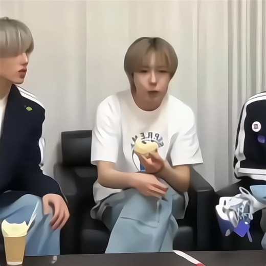 Renjun NCT: Gaya Aesthetic dan Jabatan Keren