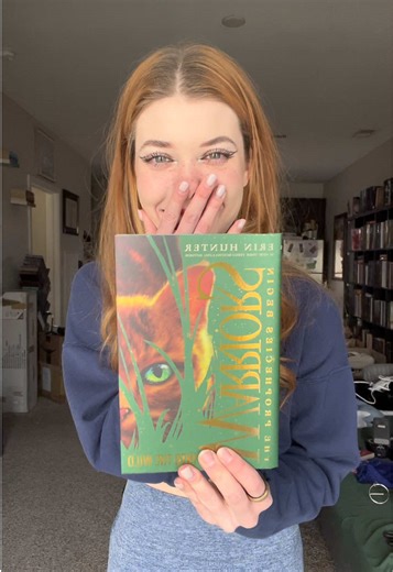 confession time—the warriors series is actually so so good and look at this beautiful special edition copy! #fyp #viral #intothewild #warriorcats #booktok