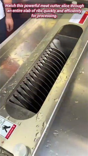 meat cutting machine slices ribs efficiently and quickly.