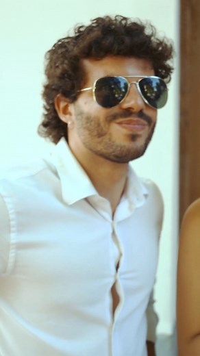 51K views · 1K reactions | Llego la nueva pareja de Carla | Amigos Inseparables | Facebook