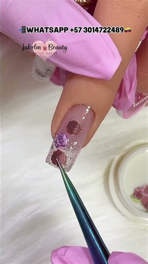 💕Nail design with encapsulated flowers💅 #encapsulatedflowers🌺