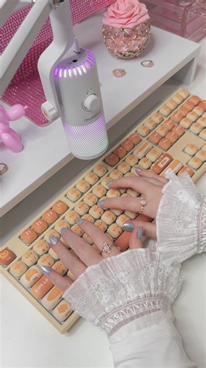 Discover the Adorable AKKO Bun Wonderland Keycaps