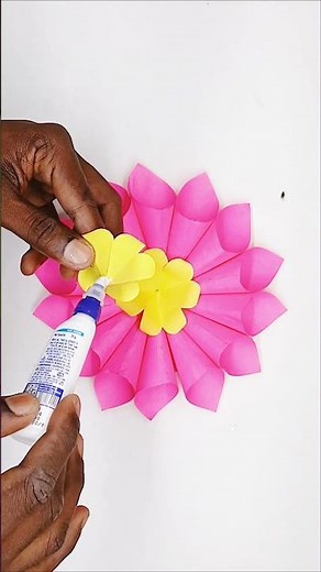 "Beautiful DIY Paper Flower Wall Hanging | Easy Handmade Craft for Home Decoration | Tutorial"