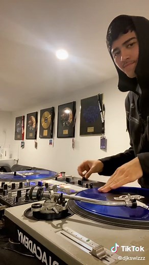 djkswizz on TikTok