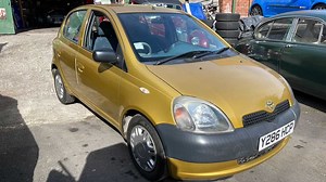 Lot 272 - 2001 TOYOTA YARIS GS