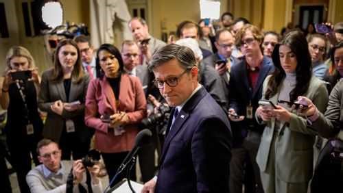 Congress looks to pass budget, faces delays