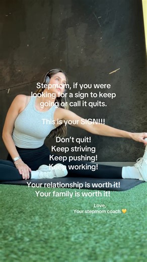 Mindy | Stepmom Coach on Instagram: "Stepmom, This is your sign! You don’t need to call it quits, you just need help! Dm me for more info on how I can help you find peace again in your blended family. #stepmom #bonusmom"