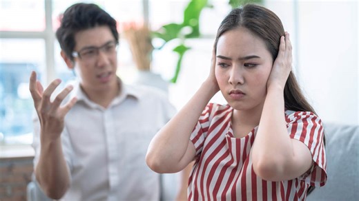 Brother Loaned His ‘Broke’ Sister $3K Two Years Ago — She Refuses To Pay It Back, Despite Receiving A $30K Inheritance