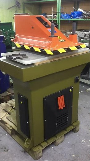 Atom SE 25 cutting machine clicker press Wycinarka prasa hydrauliczna