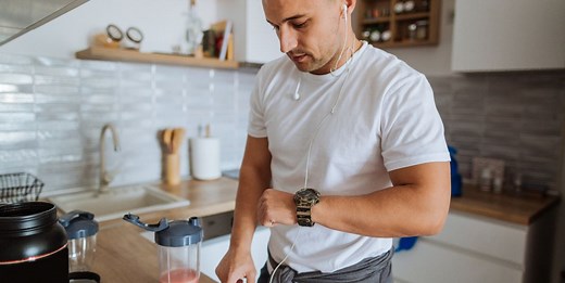 6 Celebrities Who Swear By Intermittent FastingDefault