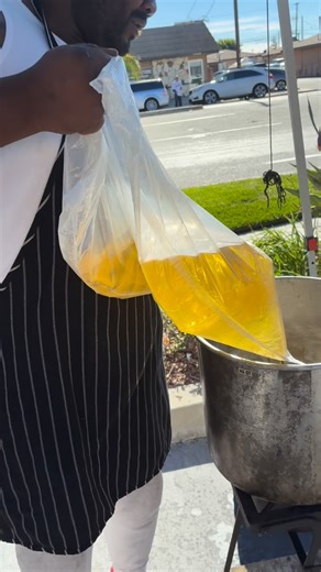 Who’s frying turkeys?!?! WE ARE!! Thanksgiving Turkey Drive! YOU BUY WE FRY!!🦃🦃🦃🦃 $30 NOV 26-7am-6pm NOV 27-7am-12pm @bigolbellybbq PROCEEDS ARE DONATED TO FEED YOUTH SHELTERS! ⛪️ LOCATION: 11651 Artesia Blvd Artesia, CA 90701 United States #yummyfood #ohwowyes #foryou #thanksgiving #turkey #turkeyday #youbuywefry #feedthebelly #bigolbellybbq #sotasty #trending #artesia #norwalk #fooddrive #happyholidays #losangeles #longbeach #cerritos | Big Ol Belly BBQ