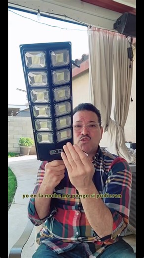 Commercial 10000LM LED Outdoor Dusk to Dawn Solar Flood Light with Remote Control Motion Sensor IP67 Waterproof for Garden Yard Path Parking Lot Road Area Lamp