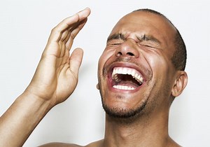 Going Viral - Hilarious Encounter of Testing a Dog Zapper On a Human!