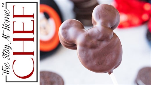 Mickey Mouse Oreo pops