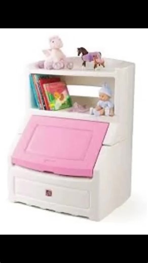 Step 2 toy box i found gently used on the side of the road. Brought it home, cleaned it up and went through lots of spray paint and sanding to get it done. #roomrenovation #step2 #craftymomma #spraypaint #toybox #onemansjunkisanothermanstreasure @Mad_dabber710