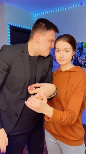 MAGIC TRICKS REVEALED TUTORIAL . MAGIC TRICK TREND MAGIC REVEAL .#Magic #Magician #magical