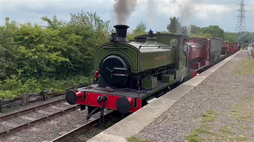 These plucky little saddle tanks were the backbone of Britain’s industrial railways for over a century - shunting wagons in collieries, quarries, docks and factories up and down the land. More than 1,000 were built, and their compact size and rugged build made them indispensable in tight yards, where larger engines simply couldn’t go. 😍 Grab yours today for only £99! 🤩 https://www.accurascale.com/collections/andrew-barclay-14-16-0-4-0st-industrial | Accurascale UK