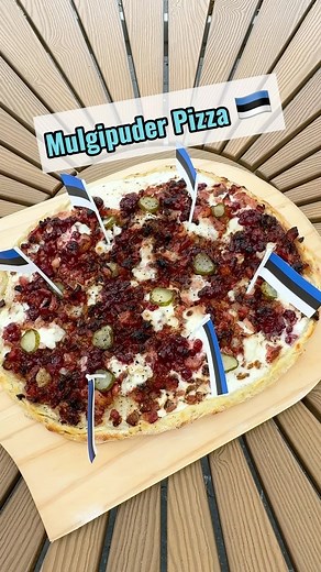 Borderless Pizza on Instagram: "Fact about the country today… I actually worked a short period in Estonia back in 2011, when I was employed by a company from Finland Don’t believe I had Mulgipuder back then, unfortunately! But I’m hoping to visit again soon Estonia 🇪🇪 has actually been one of the most requested since the start of this account Now it’s finally time ! #estonia #eesti #pizza #nationalpizza #baltic #borderlesspizza"