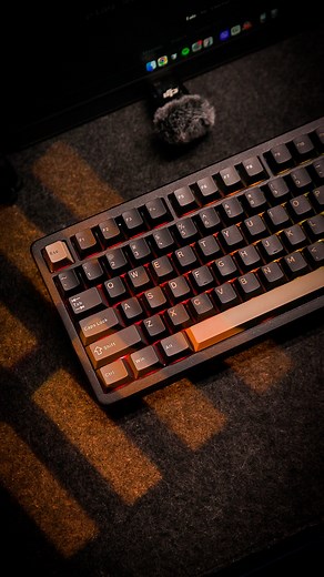 Shopee: https://s.shopee.ph/3LIsIsnl1Y Elecfox INKY75 sounds and feels amazing to type on. It’s my current favorite keyboard. Gasket-mounted with a full aluminum build, Matcha Buttermilk switches, and tri-mode connectivity for that premium, and satisfying experience. #Totokwa #ElecfoxINKY75 #KeyboardASMR #MechanicalKeyboard | Totokwa
