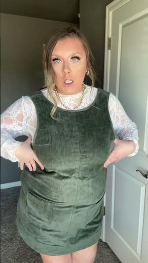 This corduroy dress makes the perfect mom outfit!