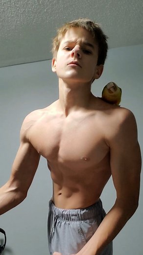 ArtemIsWorkout on Instagram: "Biggest Disney princess #workout #bodybuilding #fit #fitness #jacked #instafit #strong #gymbro #gymshark #gymrat #gym #muscle #biceps #noeldeyzel #davidlaid #alexeubank #cbum #teen #teenworkout #youngla @alex_eubank15 @noeldeyzel_bodybuilder @davidlaid @cbum"