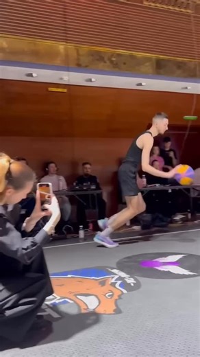 Siri, define “show-stopper” 💥❌🤯 #3x3Basketball | FIBA3x3