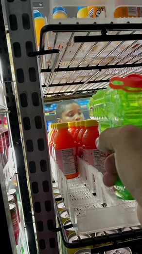 1.7M views · 82K reactions | WATER GUN PRANK | Official_majorkeylife | Facebook