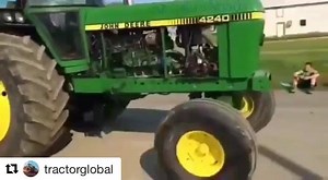 #Repost @tractorglobal with @get_repost ・・・ JOHN DEERE POWER MODE | Tractor Fan Club