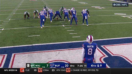 Highlight | Jermaine Johnson Gets Through the Middle for Blocked-Punt Safety