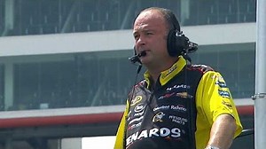 Labbe’s notes fly off of Menard's car - NASCAR Cup Videos