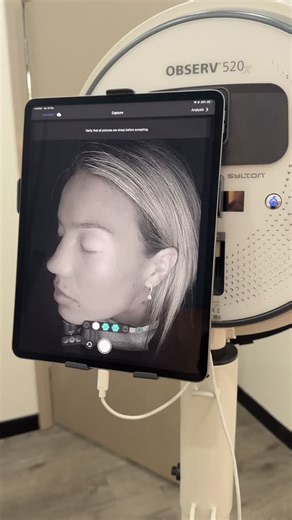 An Observ skin scan allows us to see what the naked eye can’t, underlying pigmentation, vascular changes, congestion, dehydration and early ageing markers sitting beneath the surface. It gives us a true baseline of your skin health, not just what’s visible on the day. From there, we create a personalised treatment plan combining in-clinic treatments with targeted home care to support real, long-term change. This is the BEST place to start your skin journey with us. Book via the link in our bio. 