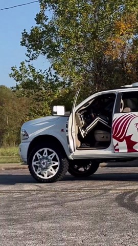 KC Customs Pullin up in his White Dodge Dually Truck on 26’s