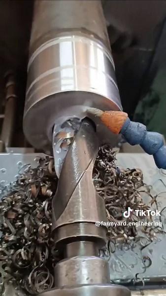 Machining a New Rod and Piston for Excavator's Hydraulic Cylinder