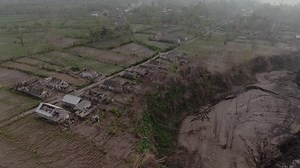 clip-1085627159-scenery-on-slopes-mount-semeru-after-eruption